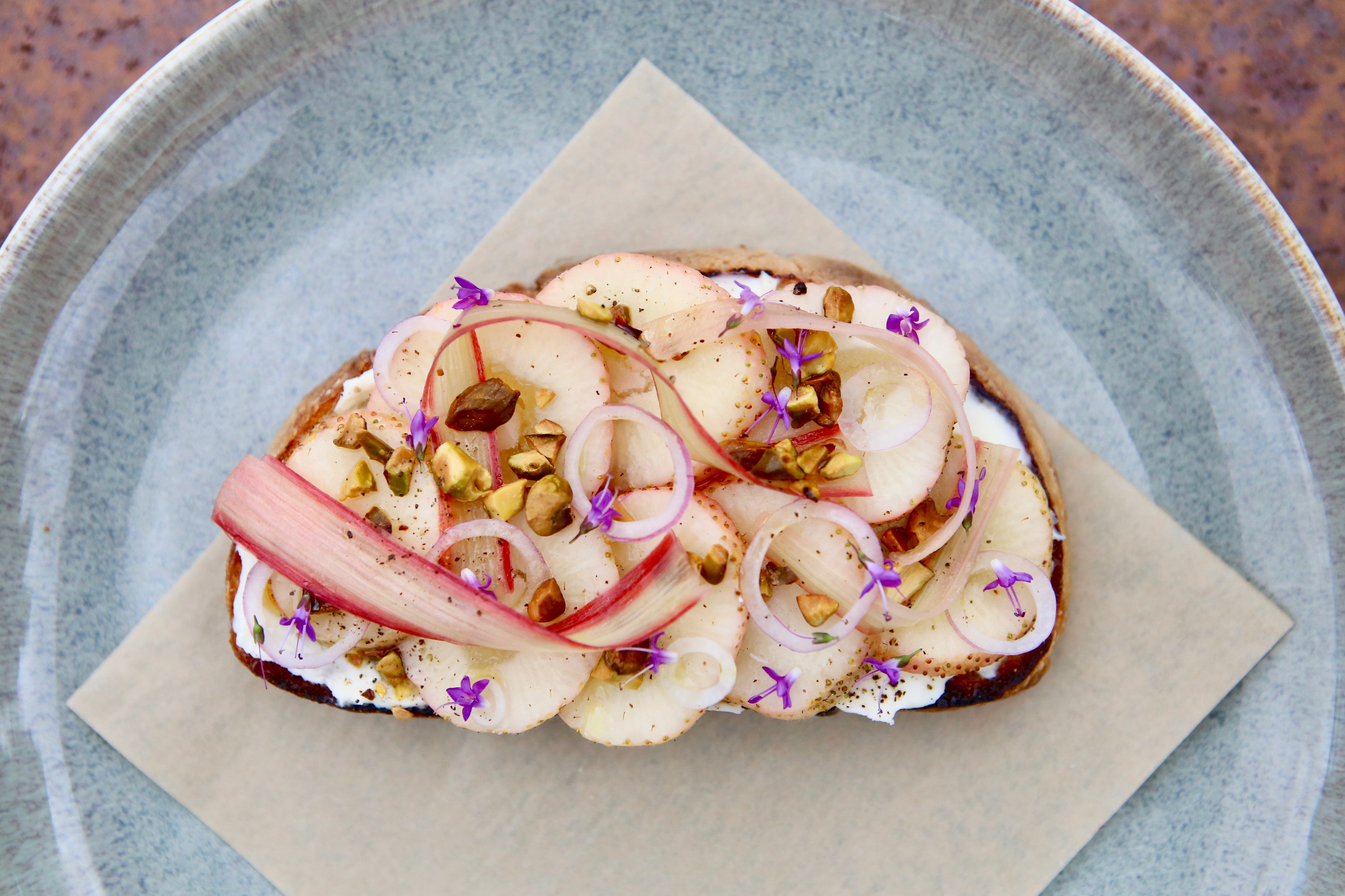 Rosé Strawberry Toast Recipe | Driscoll's