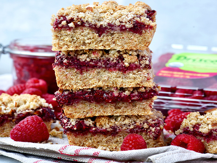 Vegan Raspberry Oatmeal Crumble Bars Recipe - Driscoll's
